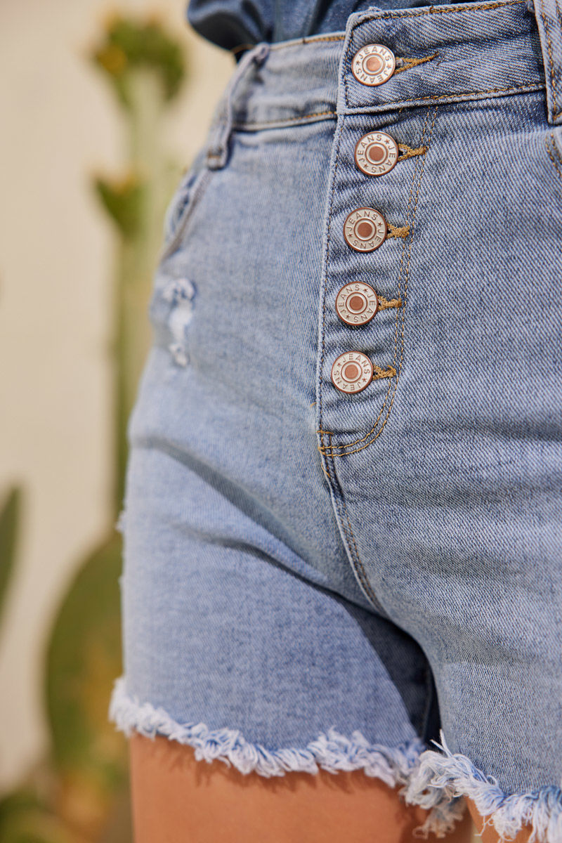 Denim highwaisted shorts with buttons