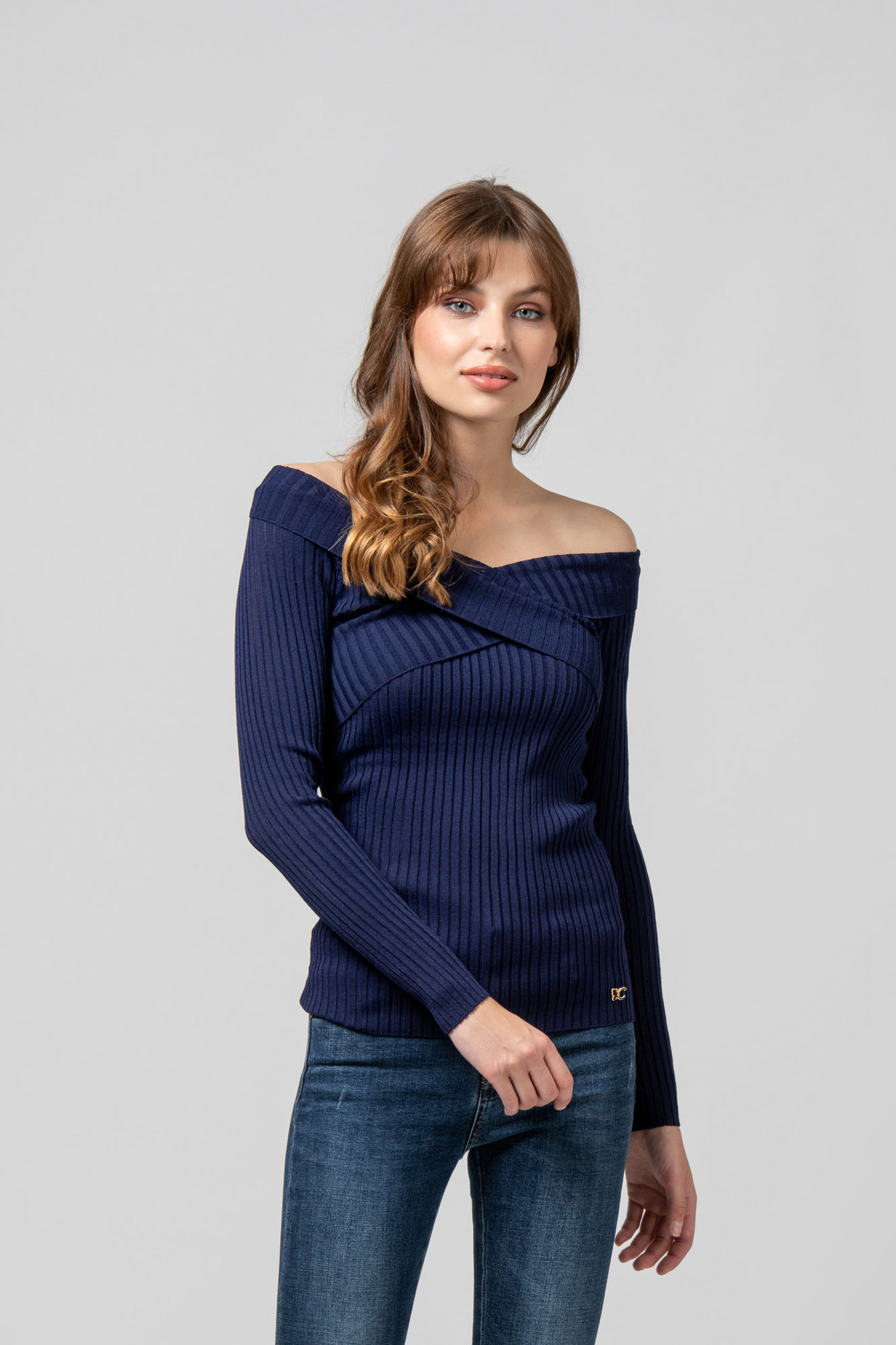 Off-shoulder ribbed top